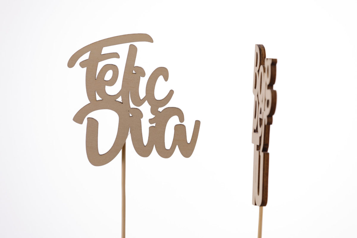 PICK DE MADERA CON LETRAS O NUMEROS A ESCOGER – Floristeria Fontanillas